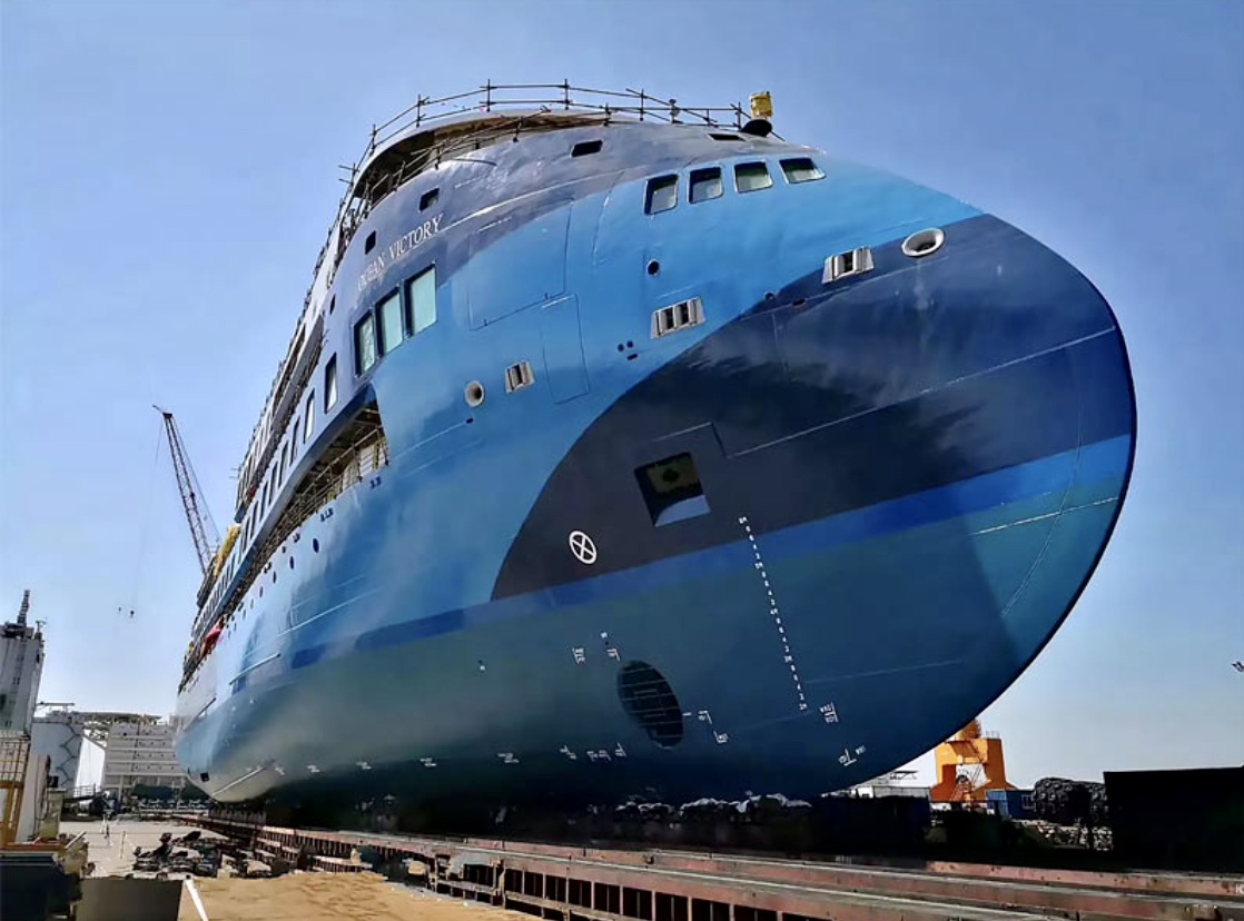 LANCEMENT DU "OCEAN VICTORY" ET ACTUALITÉS. - Croisières et Paquebots