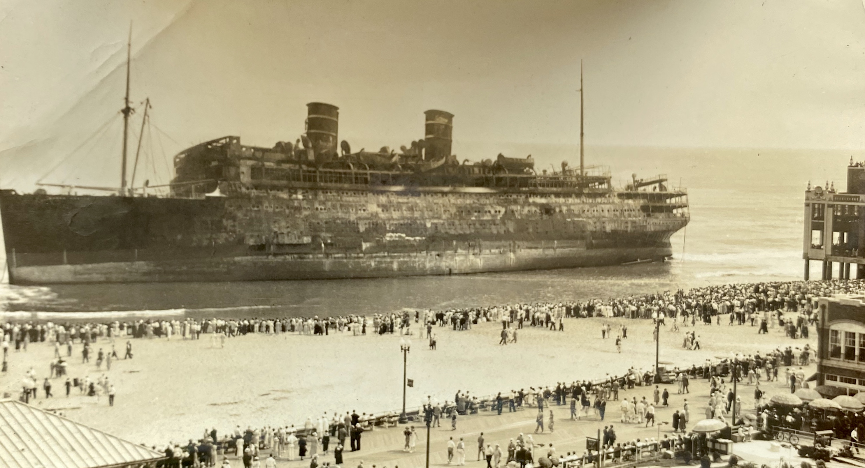 LA TRAGÉDIE DU PAQUEBOT "MORRO CASTLE" LE 8 SEPTEMBRE 1934. FILM NB ...