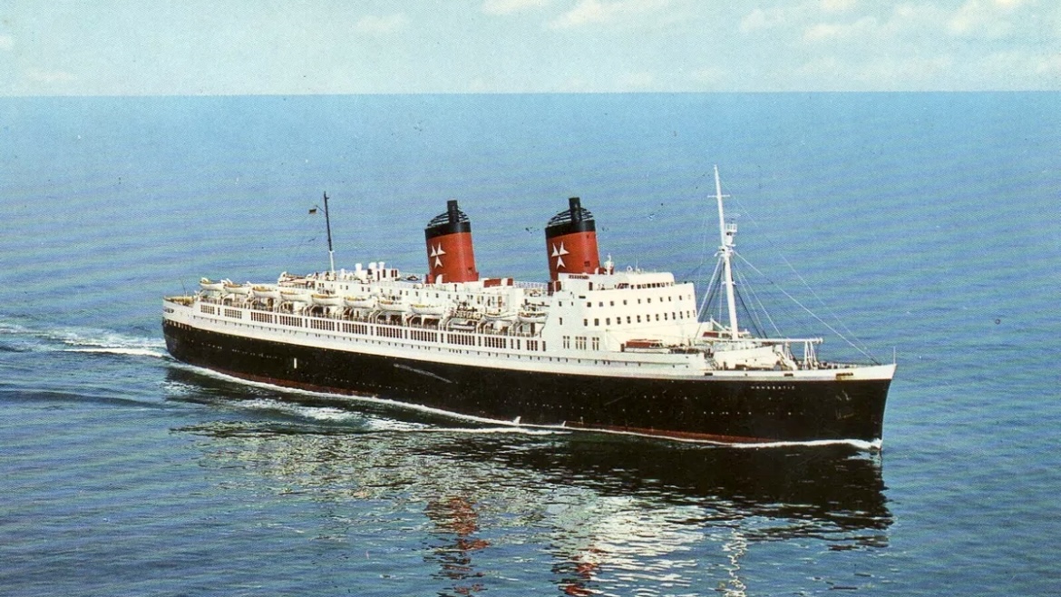 HANSEATIC, UN PAQUEBOT EXCEPTIONNEL ET UNE CARRIÈRE EXEMPLAIRE ...